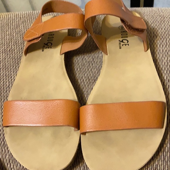 Rouge Helium | Shoes | 42 Bundle An Save Flat Sandals | Poshmark